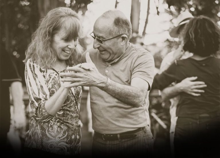 How to Meet Singles as a Senior Citizen: 19 Places that Work